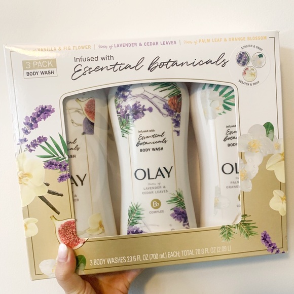 OLAY | Bath | New Set Of 3 Olay Body Wash 236 Fl Oz Essential ...